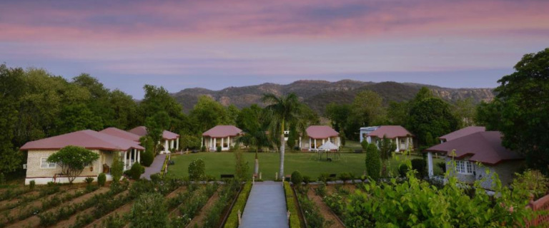 Tiger Den Resort Hotel - Ranthambore Tiger Safari